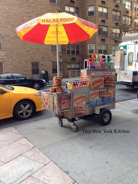 Park Avenue Hot Dog Cart - Tiny New York Kitchen
