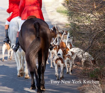 Old Fashioned Hunt Bars - Tiny New York KitchenTiny New York Kitchen