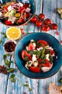 Pesto Caprese Salad – Tiny New York Kitchen